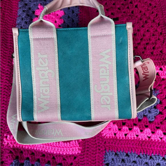Wrangler | Bags | Wrangler Crossbody Bag Blue And Pink Structured ...